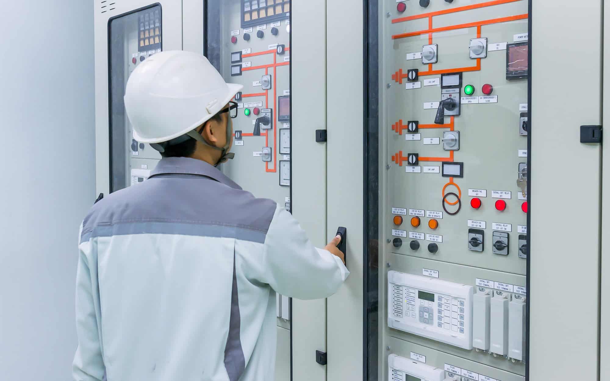 Choosing the Right Industrial Control Panel Manufacturer | CTI